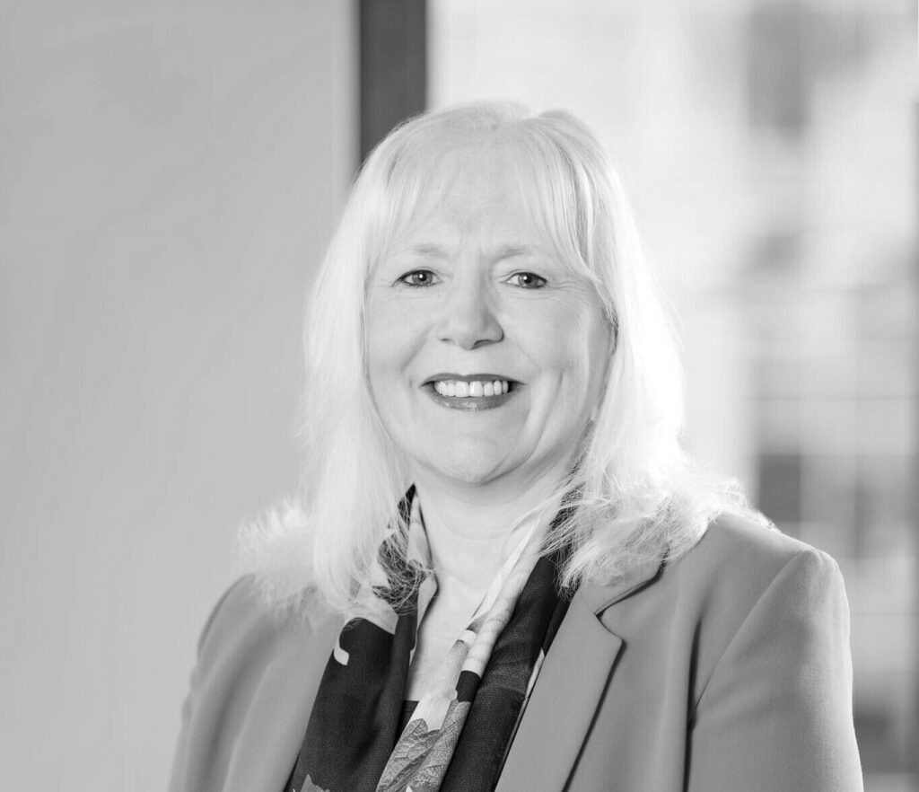 3 Ways to help you find your own leadership style - Positive Momentum